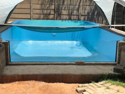 Acrylic Pool Windows - Infinity Pools - Glass Panels for Swimming Pools
